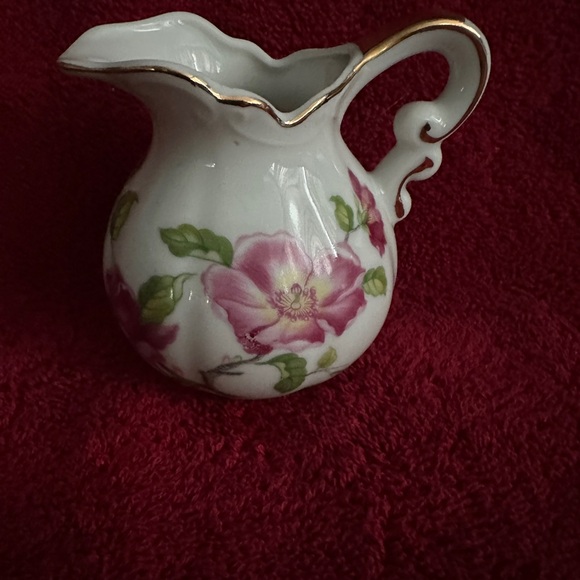 Lefton | Dining | Vintage Lefton China 941 Hand Painted Roses Pitcher ...